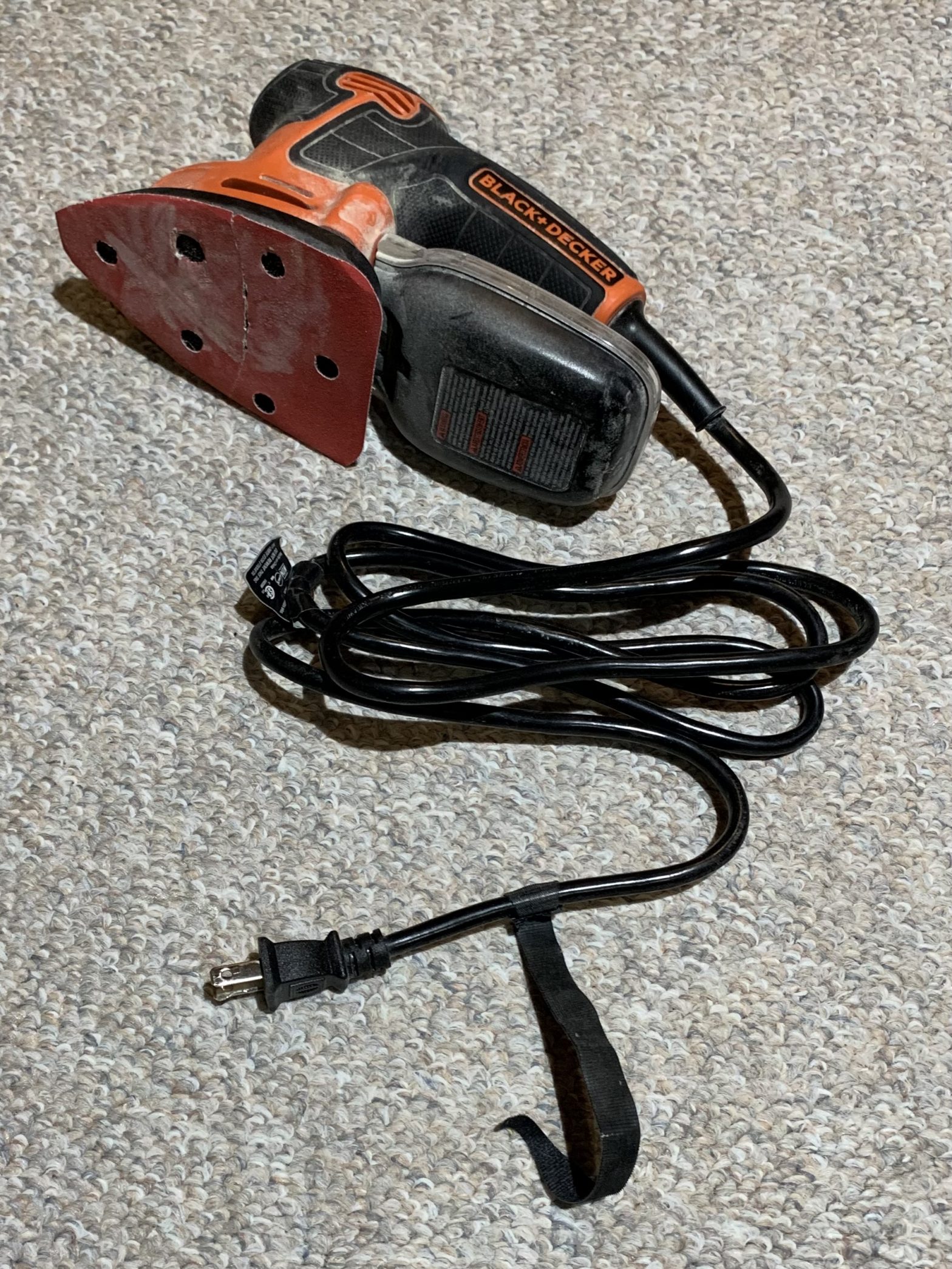 Tame cable clutter: Organize cables with Velcro cable wraps - Upgrade ...